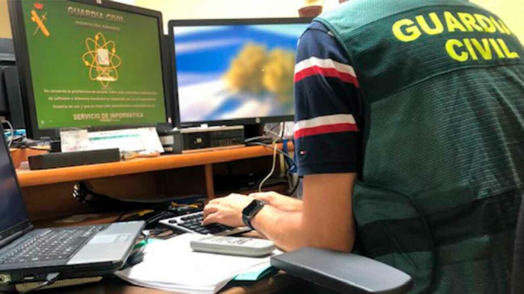 La Guardia Civil alerta sobre la nueva estafa con la "Llamada por teléfono": Estos son los ...